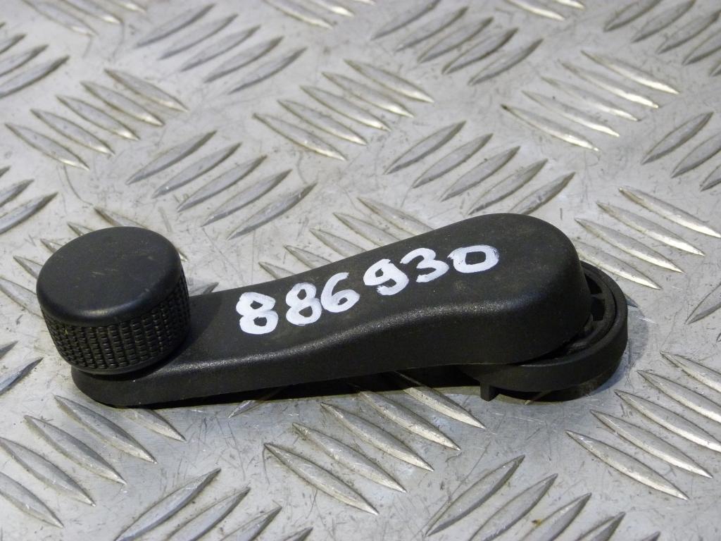 Kľučka sťahovania okna Seat Cordoba, Ibiza, Toledo, Leon, Škoda Octavia ...