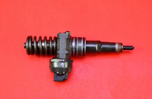 vstřik vstřik 0414720230 AUDI A4 B7 1.9 TDI | EkoDily.cz