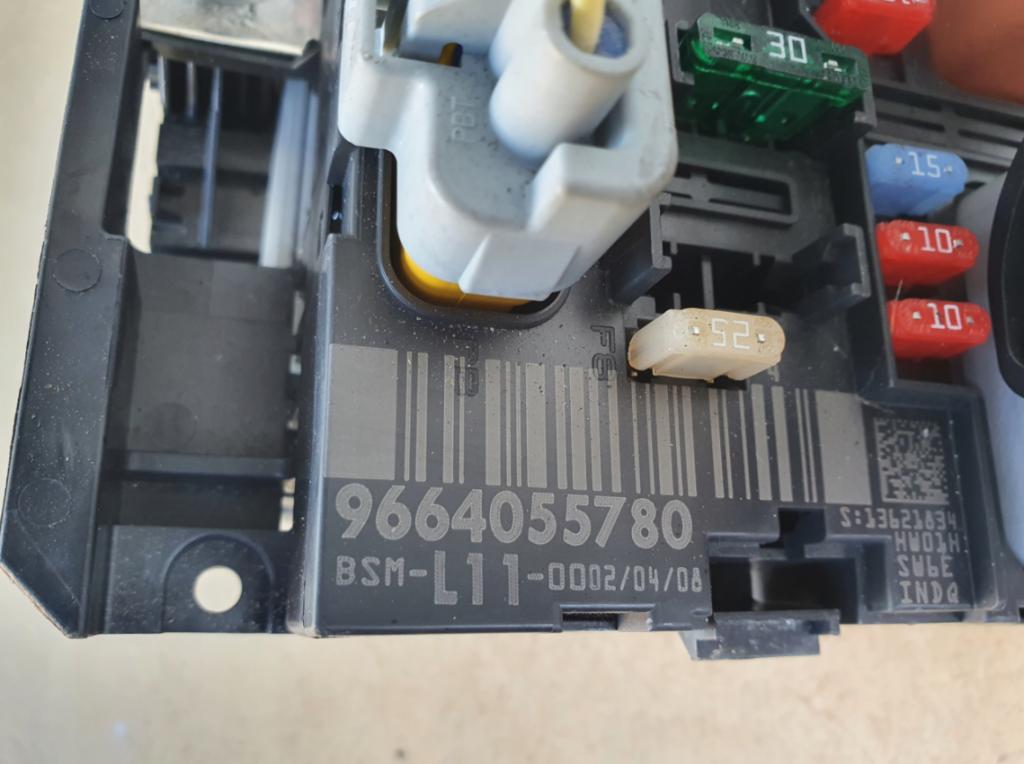 PEUGEOT CITROEN RENAULT Skrinka BSM 9664055780 | EkoDiely.sk