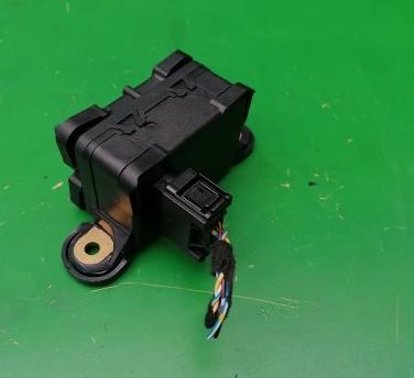 snímač rychlosti otáček BMW E90 E91 E92 E81 325i 34526762769-04 ...