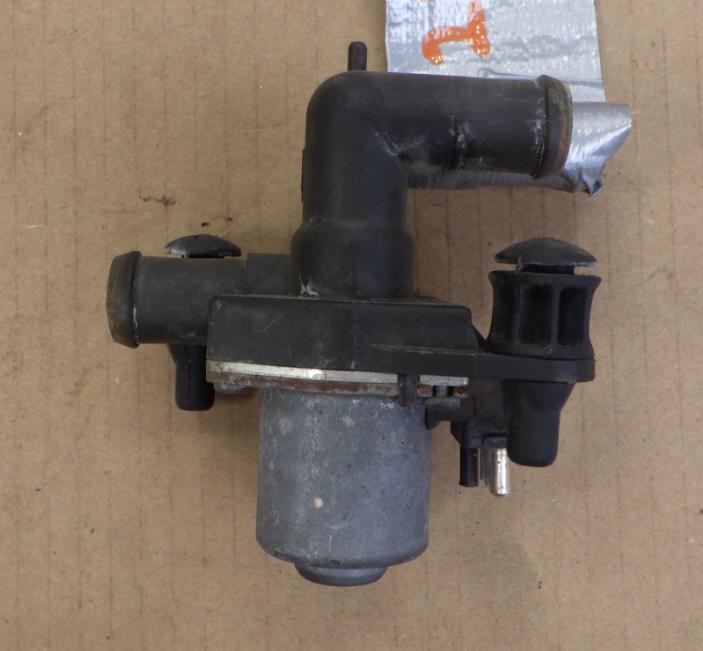 MERCEDES W251 magnetický ventil vody 1147412078 | EkoDily.cz