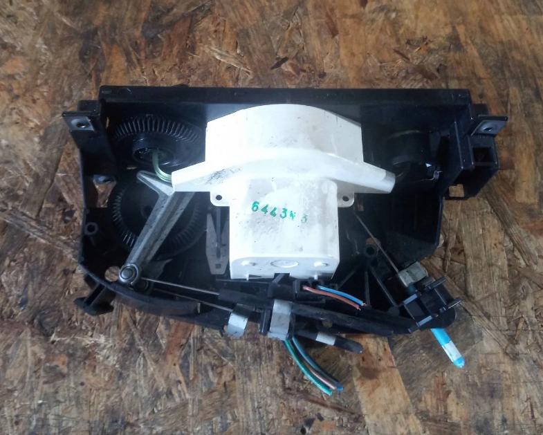 Panel kúrenia klimatizácie VW Passat B4 3A0819045C | EkoDiely.sk