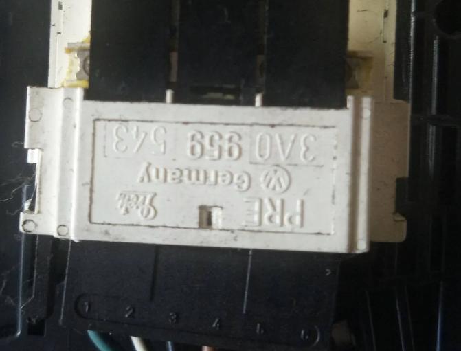 Panel kúrenia klimatizácie VW Passat B4 3A0819045C | EkoDiely.sk