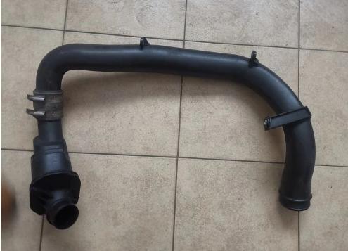 VOLVO V70 XC60: S80 Rúra intercoolera 30778732 | EkoDily.cz