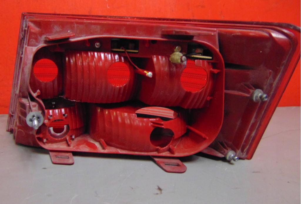 AUDI A6 C6 SEDAN světlo levá strana zadní část 4F5945095F | EkoDily.cz