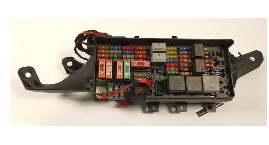 skrinka poistka Mercedes-Benz: OE A1645403072 | EkoDiely.sk