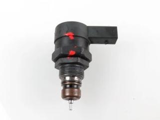 Regulátor tlaku paliva MERCEDES W211 A6110780449 | EkoDily.cz