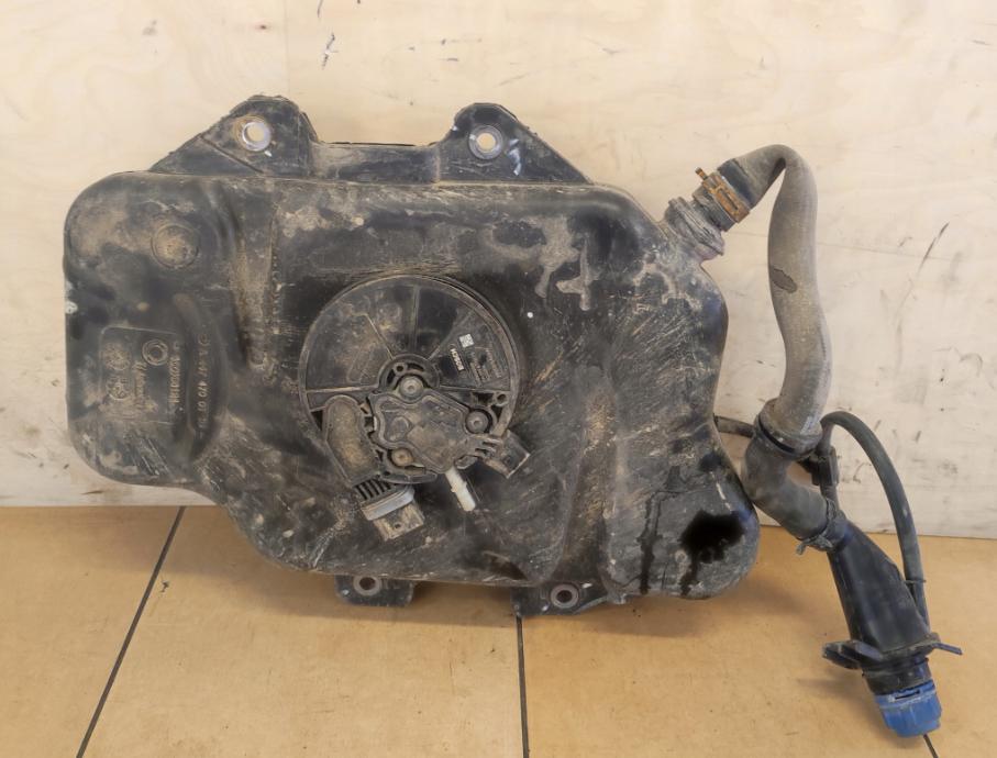 nádržka Ad blue: kompletny Vito W447 A4474700115 | EkoDiely.sk