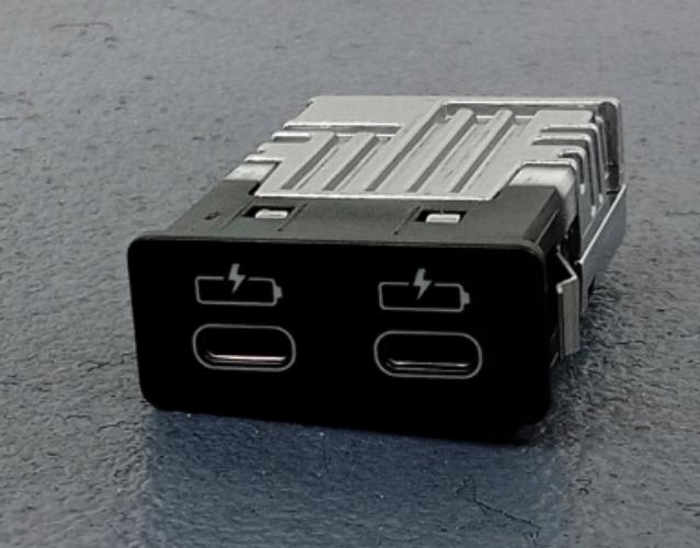 BMW G20 G21 G30 G31 HNÍZDO: USB-C: DOUBLE: 8711938 | EkoDiely.sk