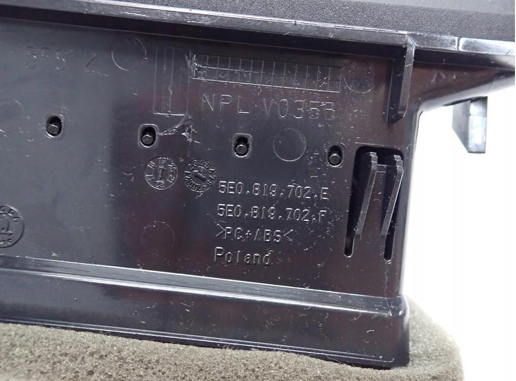 mřížky kúrenia prístrojovky SKODA OCTAVIA III 5E0820951 | EkoDily.cz