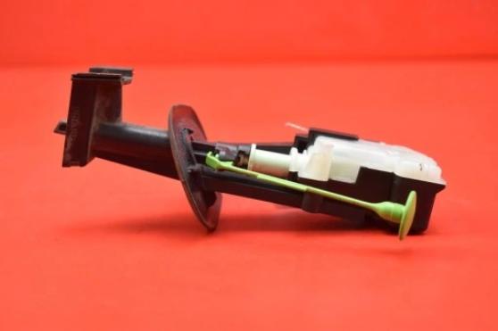 VOLVO XC60 1 I 12R Motorček dvierok nádrže paliva 31299107 | EkoDily.cz