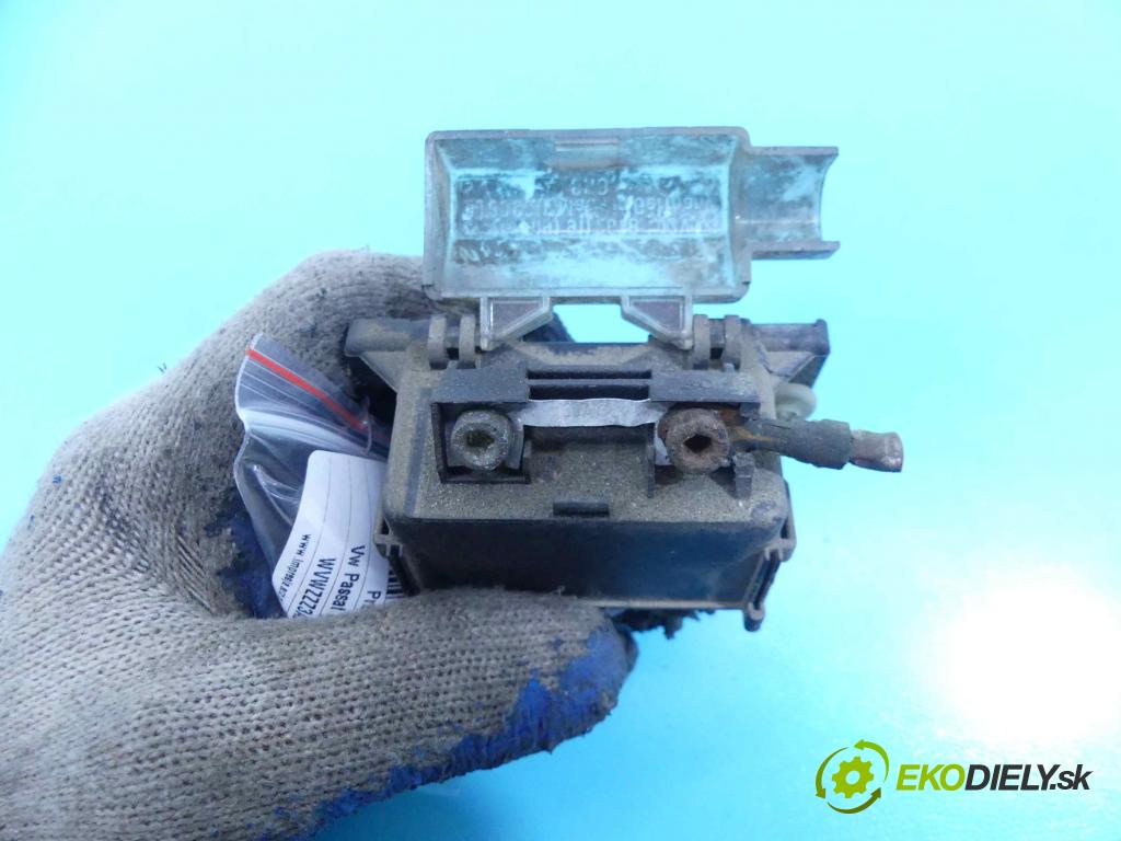 Vw Passat B4 1993-1997 1.9 tdi 90 HP manual 66 kW 1896 cm3 5- Relé ...