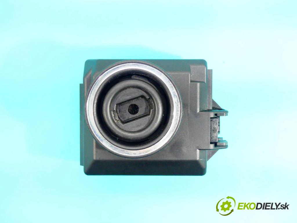 Mercedes CLS II C218 2010-2018 4.7 V8 408KM automatic 300 kW 4663 cm3 4 ...