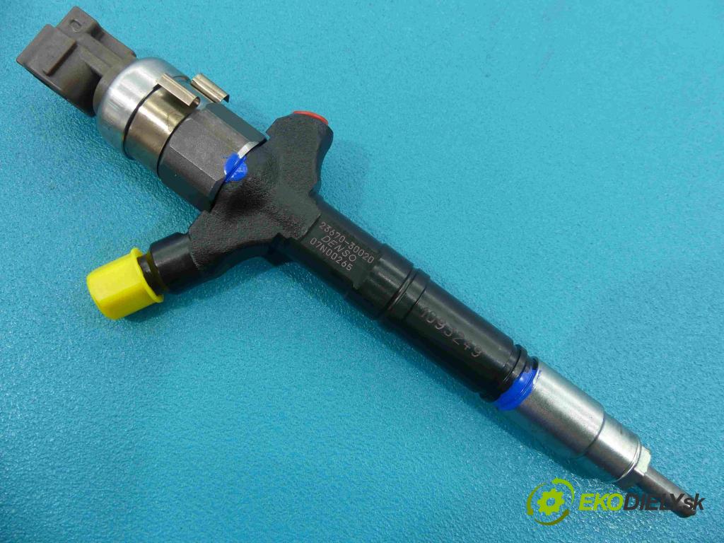 Toyota Land Cruiser 120 2002-2010 3.0 D4D 163 hp automatic 120 kW 2982 ...