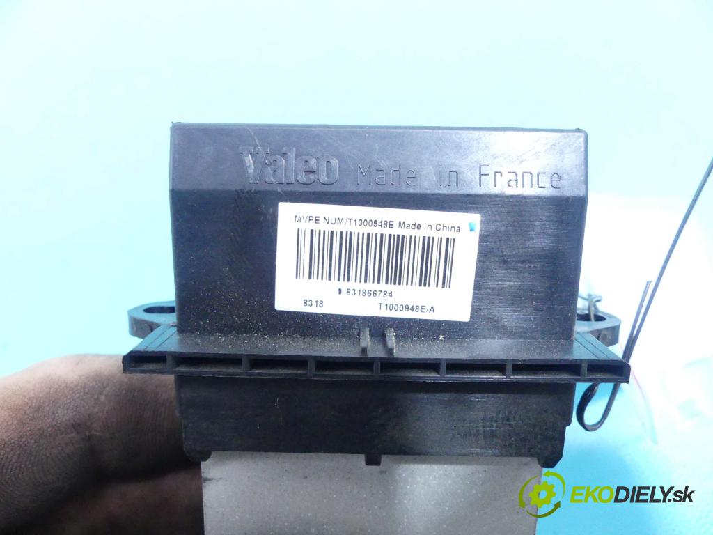 Renault Koleos I 2008-2016 2.0 dci 150 hp manual 110 kW 1995 cm3 5 ...