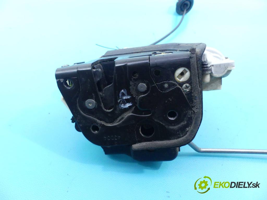 Audi A4 B7 2004-2008 2.0 tdi 136hp manual 100 kW 1968 cm3 4- zámek přední pravý 8E1837016AA ...