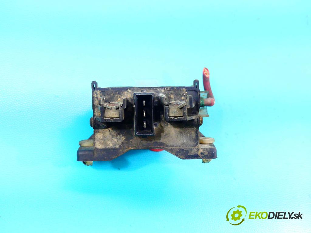 Vw Passat B4 1993-1997 1.9 tdi 110 HP manual 81 kW 1896 cm3 5- Relé ...