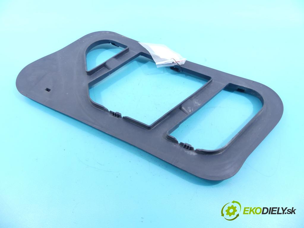 Mercedes ML W166 2011-2015 3.5 B V6 306KM automatic 225 kW 3498 cm3 5 ...