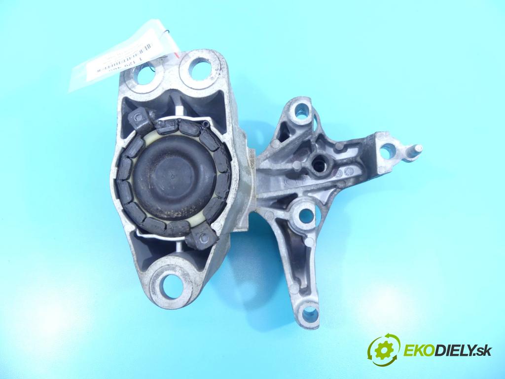 Dacia Duster I 2010-2018 1.5 dci 107 HP manual 79 kW 1461 cm3 5- airbag ...