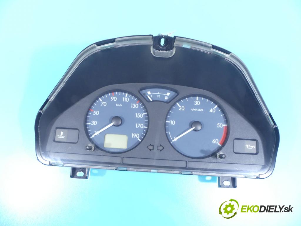 Citroen Saxo 1.5d 57 hp manual 42 kW 1527 cm3 3- Přístrojová deska ...