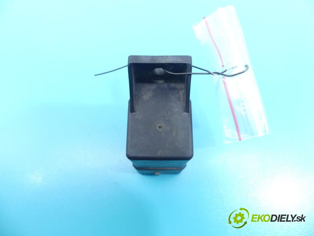 Citroen C4 Grand picasso 1.6 hdi 109 HP manual 80 kW 1560 cm3 5- Relé ...