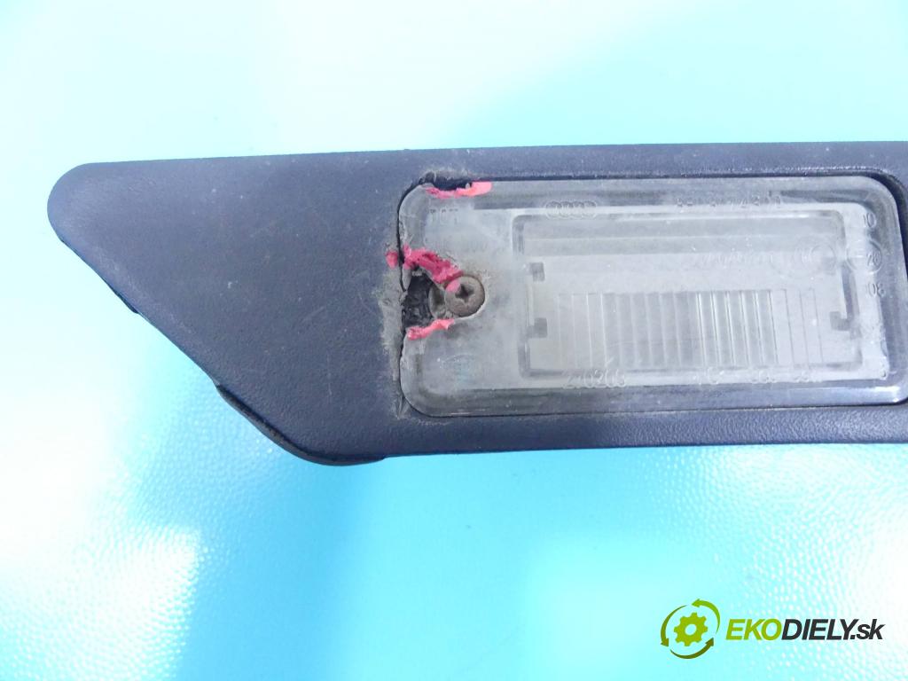 Audi A3 8P 2003-2012 1.9 TDI 105 HP manual 77 kW 1896 cm3 3- rukoväť ...