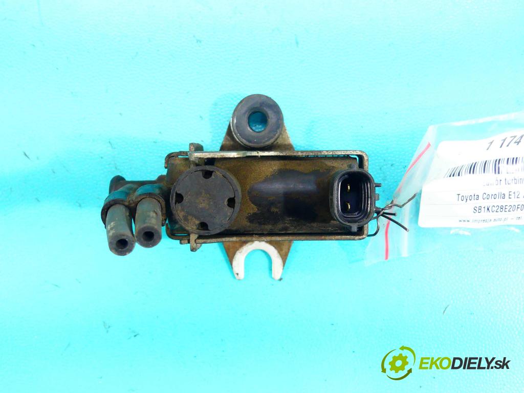 Toyota Corolla E12 2001-2009 1.4 D4D 90 hp manual 66 kW 1364 cm3 5 ...