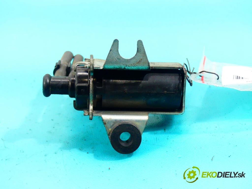 Toyota Corolla E12 2001-2009 1.4 D4D 90 hp manual 66 kW 1364 cm3 5 ...