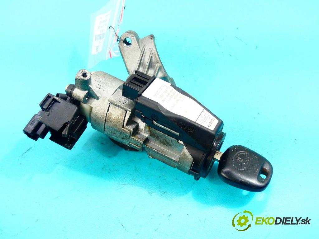 Toyota Yaris I 1999-2005 1.0 vvti 68 hp manual 50 kW 998 cm3 5- spínací skříňka (Spínací skříňky ...