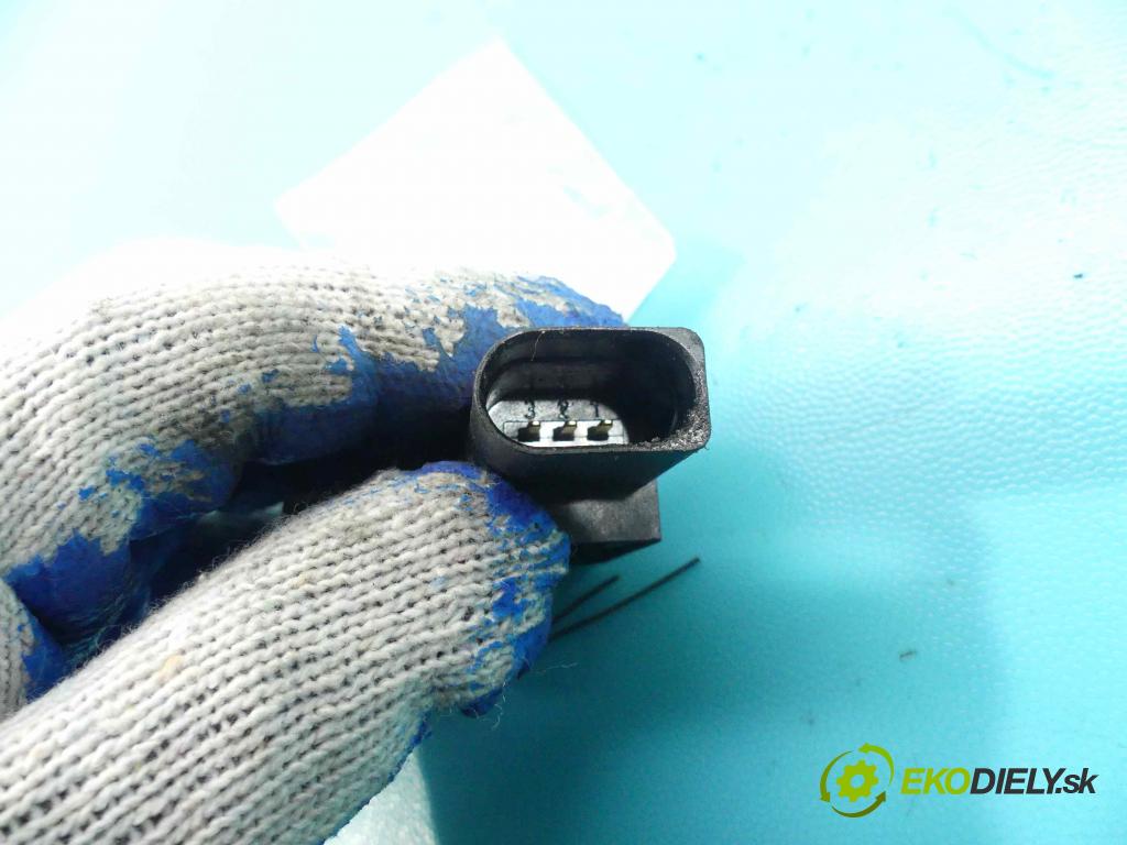 Audi A4 B8 2007-2015 2.0 tdi 143 HP manual 105 kW 1968 cm3 4- snímač ...