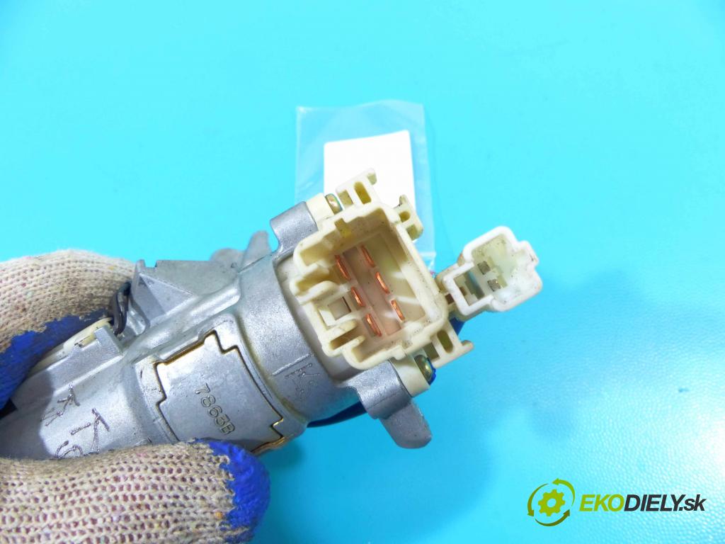 Toyota Yaris I 1999-2005 1.0 vvti 68 hp manual 50 kW 998 cm3 3- spínací skříňka (Spínací skříňky ...