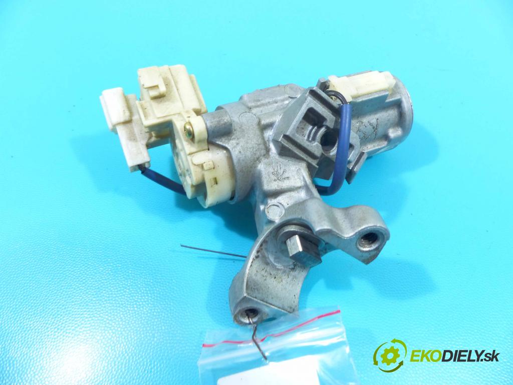 Toyota Yaris I 1999-2005 1.0 vvti 68 hp manual 50 kW 998 cm3 3- spínací skříňka (Spínací skříňky ...