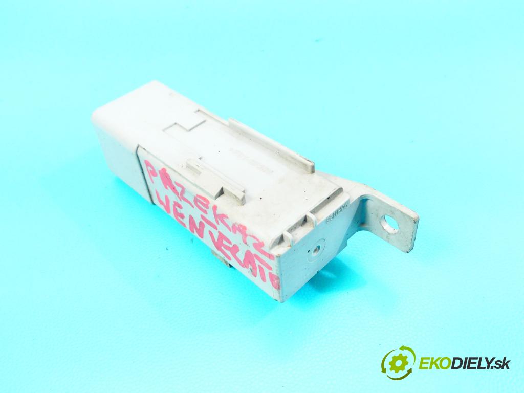 Vw Crafter 2006-2016 2.5 tdi 88 HP automatic 65 kW 2461 cm3 5- Relé: 880983L (Relé) | EkoDiely.sk