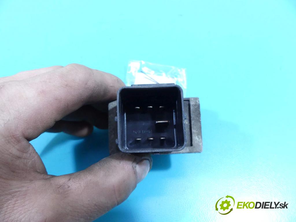 Renault Kangoo II 2008- 1.5 dci 86 HP manual 63 kW 1461 cm3 5- Relé ...