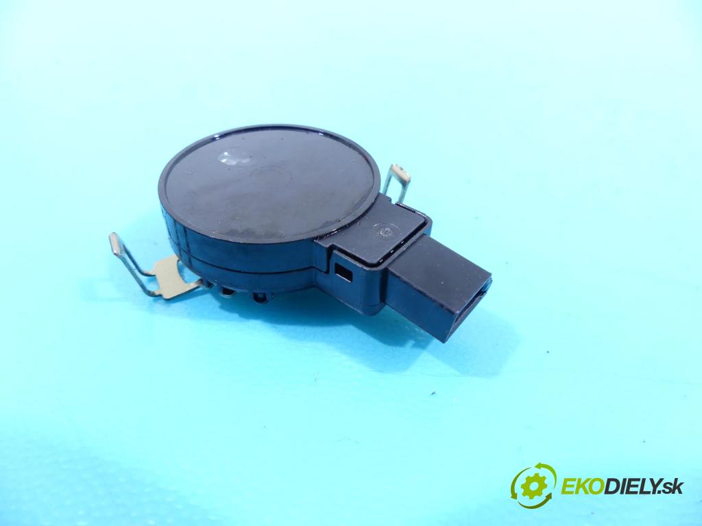 Dacia Sandero III 2020- 1.0 Tce 90 HP automatic 66 kW 999 cm3 5- snímač ...