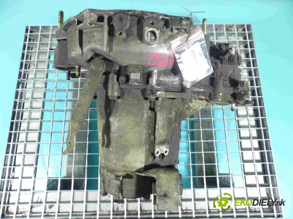 Skoda Favorit 1.3 karburátor: 61 hp manual 45 kW 1298 cm3 5- převodovka ...