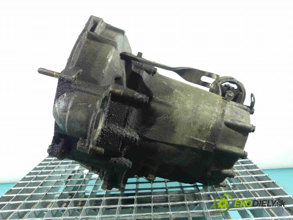 Skoda Favorit 1.3 karburátor: 61 HP manual 45 kW 1298 cm3 5- prevodovka ...