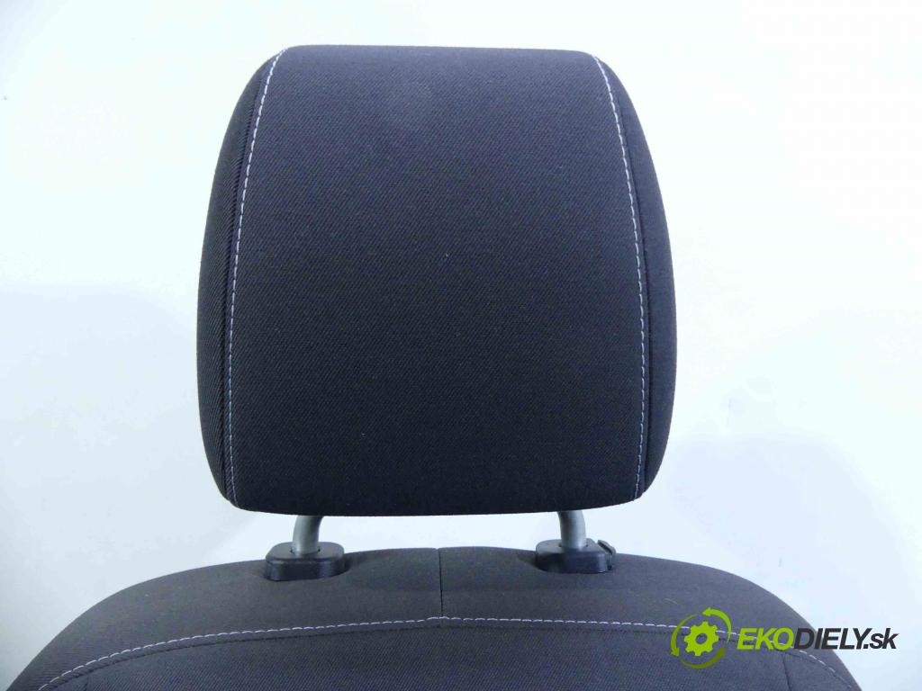 Ford Focus Mk3 2010-2018 1.0 T 125 hp manual 92 kW 998 cm3 5- Sedadlo ...