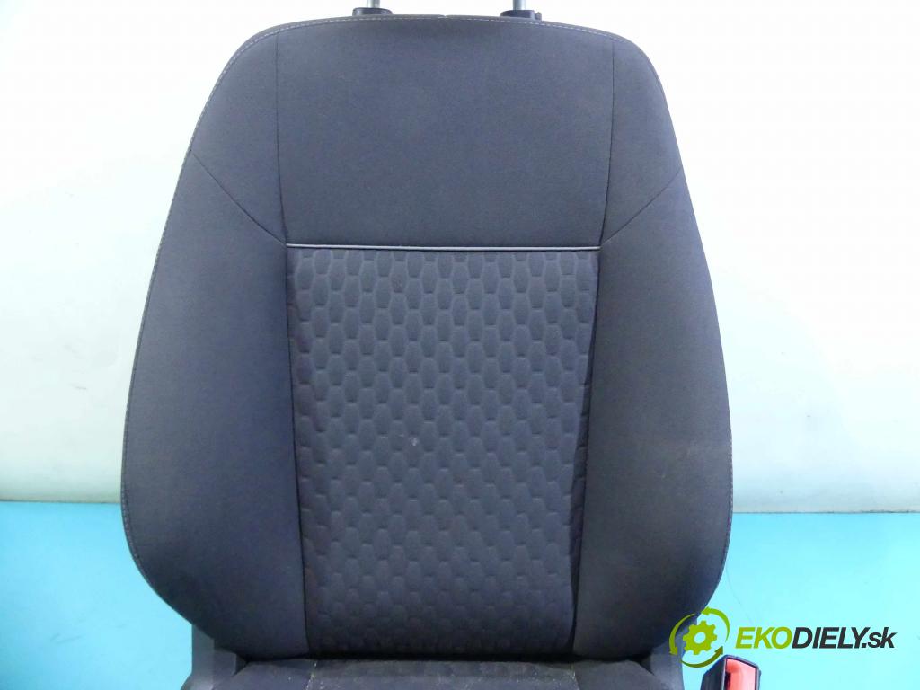 Ford Focus Mk3 2010-2018 1.0 T 125 hp manual 92 kW 998 cm3 5- Sedadlo ...