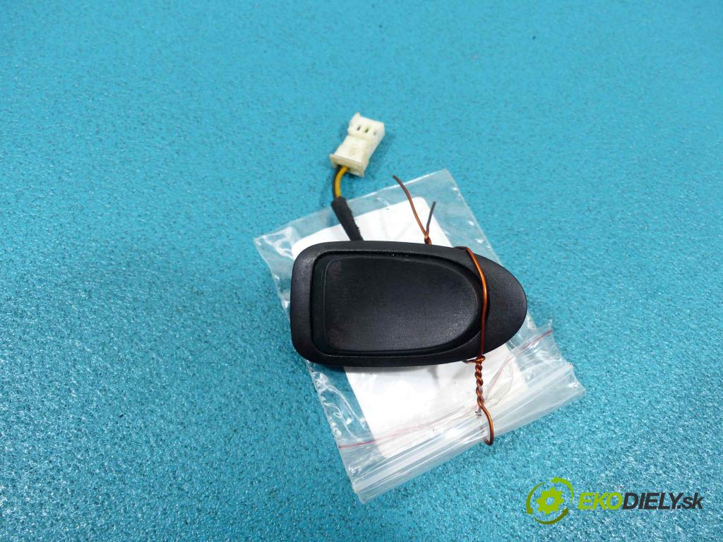 Mercedes S W221 05-13 3.0 CDI 235 hp automatic 173 kW 2987 cm3 přepínač ...