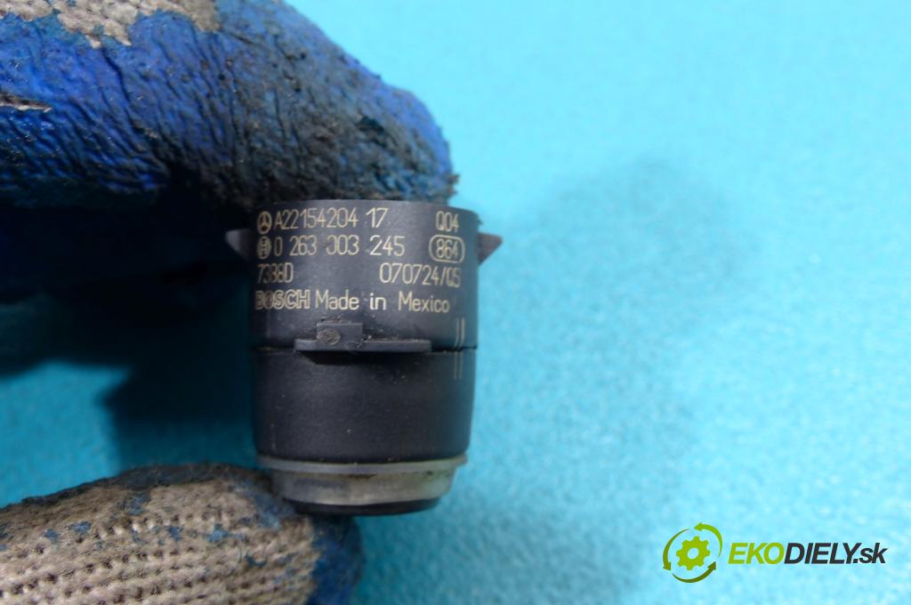 Mercedes S W221 05-13 3.0 CDI 235 HP automatic 173 kW 2987 cm3 Snímač ...