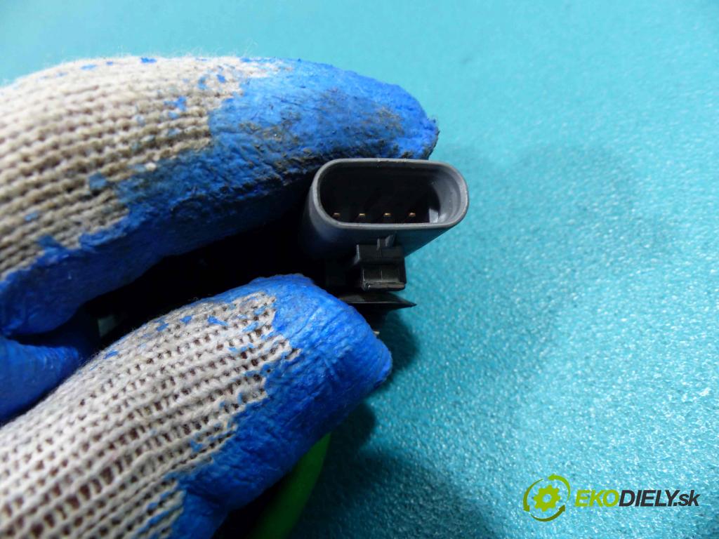 Volvo S60 II 10-18 2.0 TB 241km automatic 177 kW 1999 cm3 sonda lambda ...