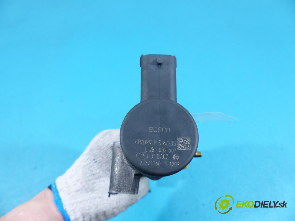 Hyundai Tucson I 2004-2009 2.0 CRDi 140 HP manual 103 kW 1991 cm3 Lišta ...