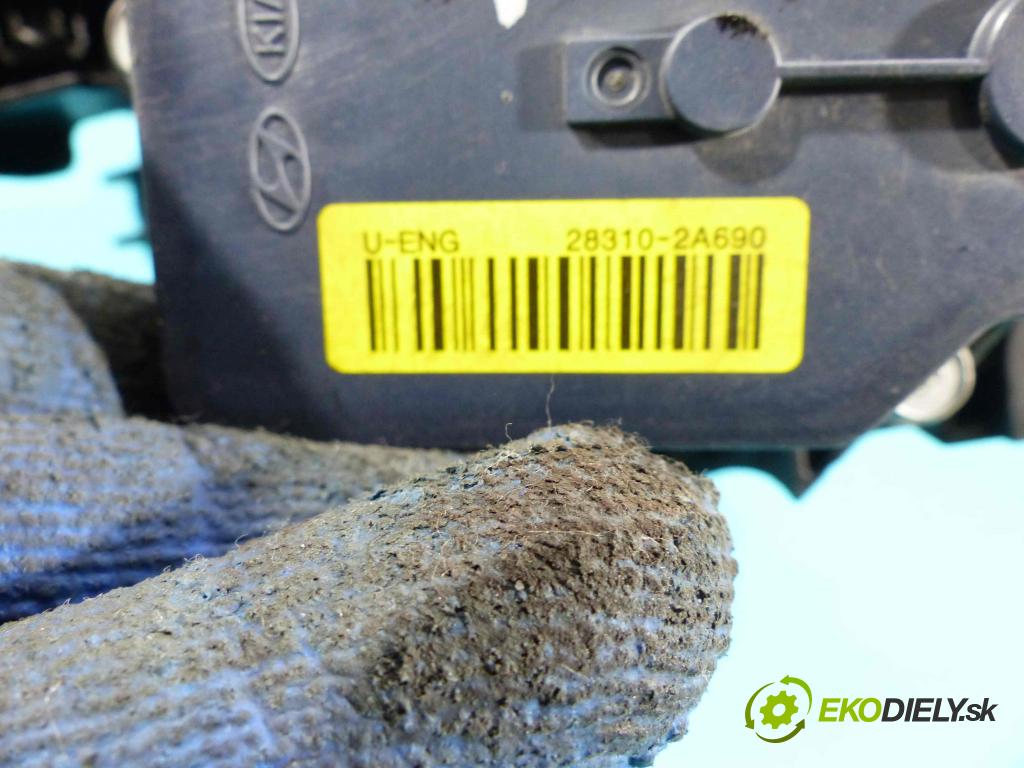 Hyundai I40 1.7 CRDi 141 hp automatic 104 kW 1685 cm3 potrubí sání ...