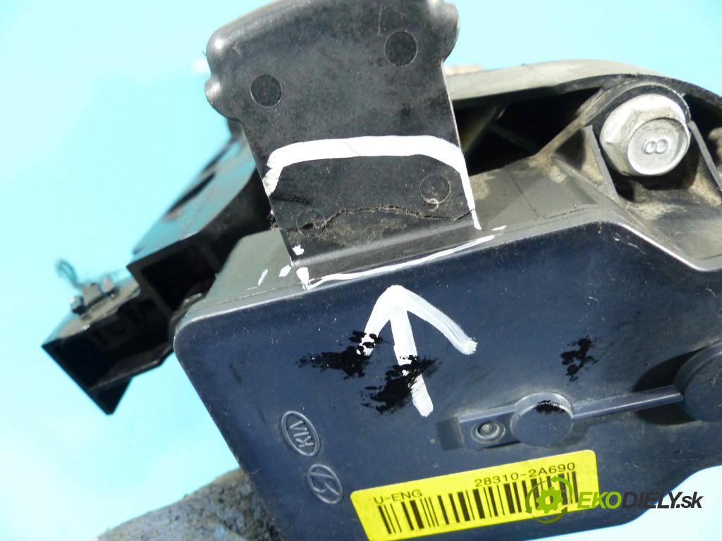 Hyundai I40 1.7 CRDi 141 hp automatic 104 kW 1685 cm3 potrubí sání ...