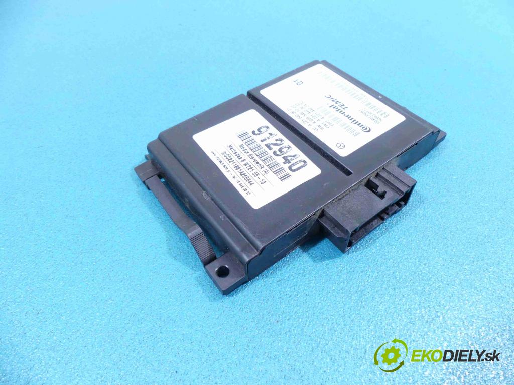 Mercedes S W221 05-13 5.5 V8 387KM automatic 285 kW 5461 cm3 4- modul ...