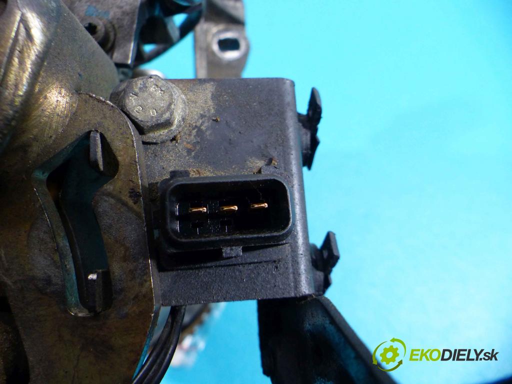 Volvo V40 I 1995-2004 1.9 td 90 HP manual 66 kW 1870 cm3 5- čerpadlo ...