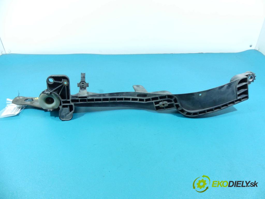 Peugeot 508 2010-2018 2.0 HDi 163 hp manual 120 kW 1997 cm3 5- stěna ...