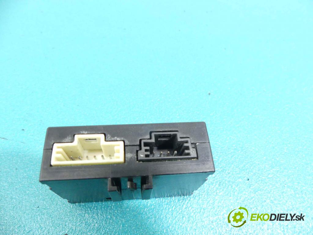 Mercedes GL I X164 2006-2012 4.7 V8 340KM automatic 250 kW 4663 cm3 5 ...