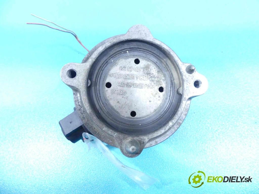 Audi A8 D3 2002-2009 4.2 V8 334KM automatic 246 kW 4172 cm3 4- Polštář ...